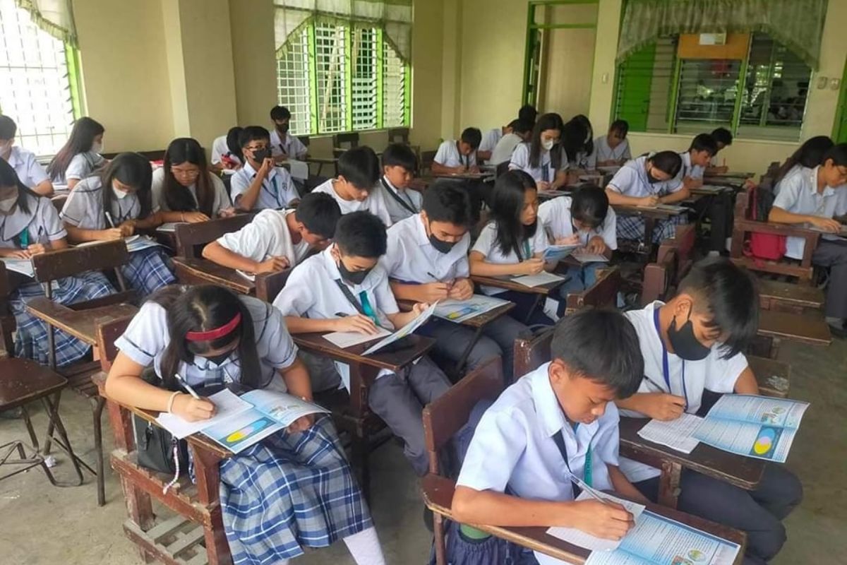 DEPED VISITS SCHOOLS FOR CATCH-UP FRIDAYS - The POST DEPED VISITS SCHOOLS FOR CATCH-UP FRIDAYS - The POST
